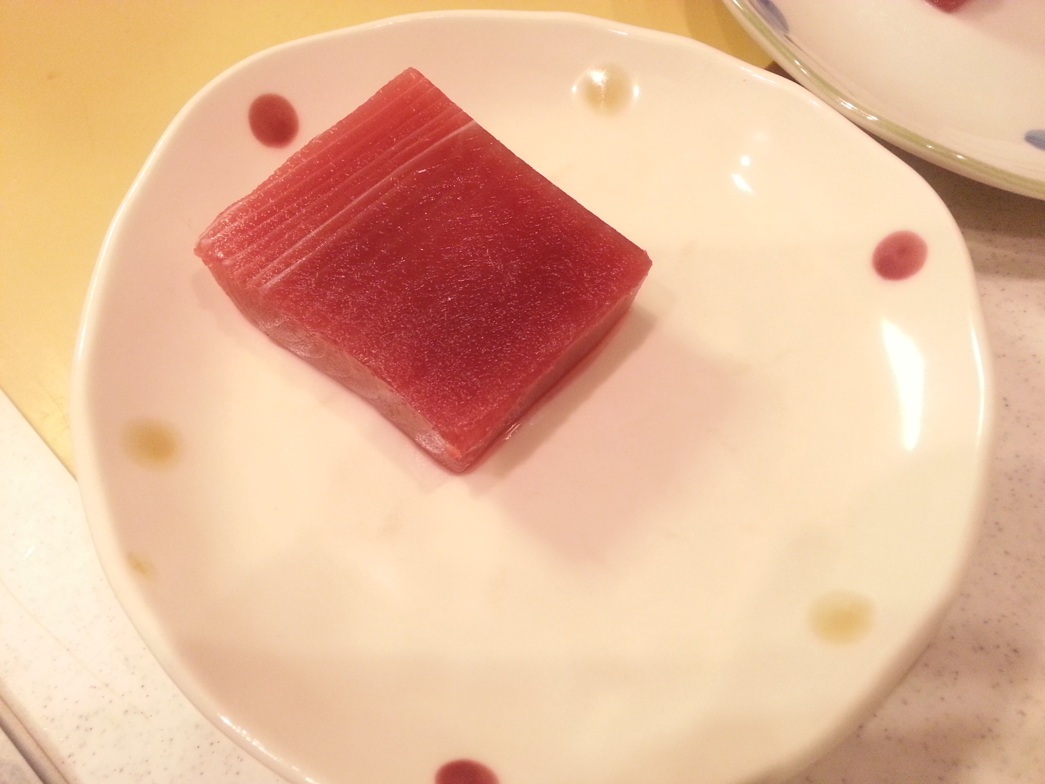 Sashimi treated with sugar or salt to compare tastes (tuna & salmon ...